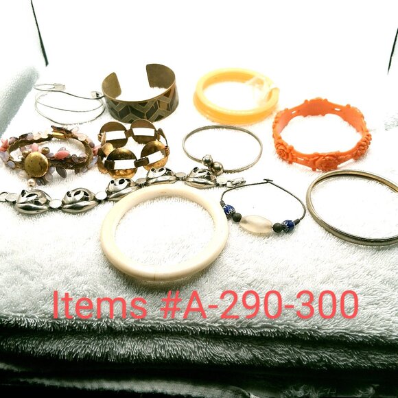 from GGMJTRESURES | Jewelry | 1 Bracelets Items A29 A300 Wt 199 Grams ...